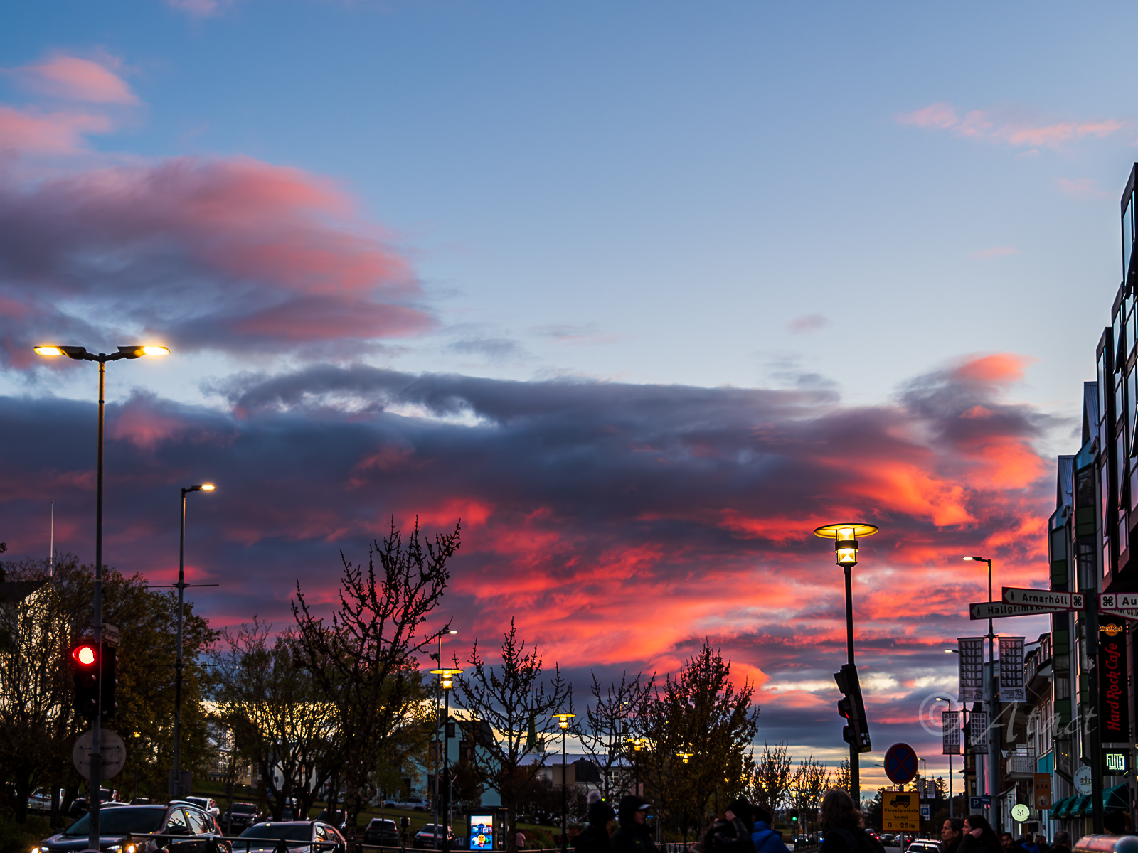 Reykjavík – Street – Scenes that Caught My Eye 日々の透視図 Office Atact